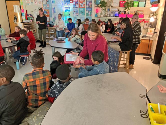Doctor in the classroom: Student's show-and-tell takes learning to a ...
