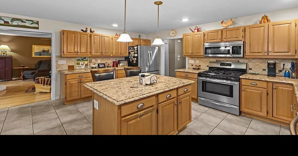 63 Partridge Drive, Essex | | essexreporter.com