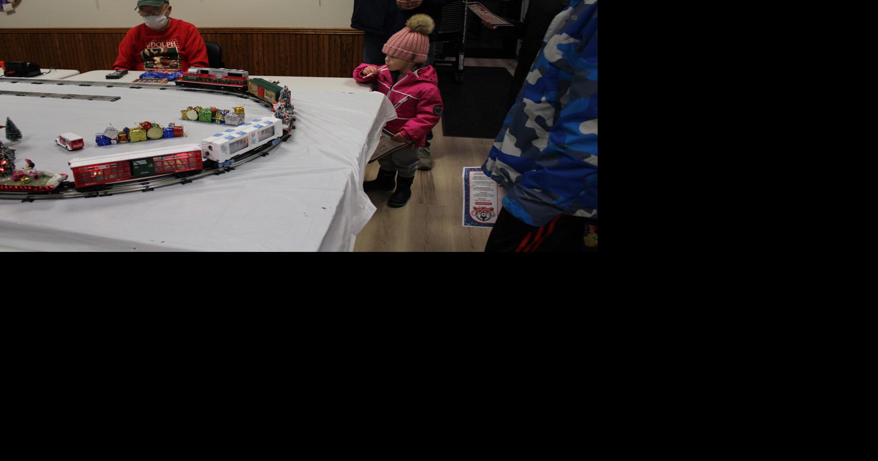 PHOTOS: Essex Junction Train Hop brings holiday cheer to residents and ...