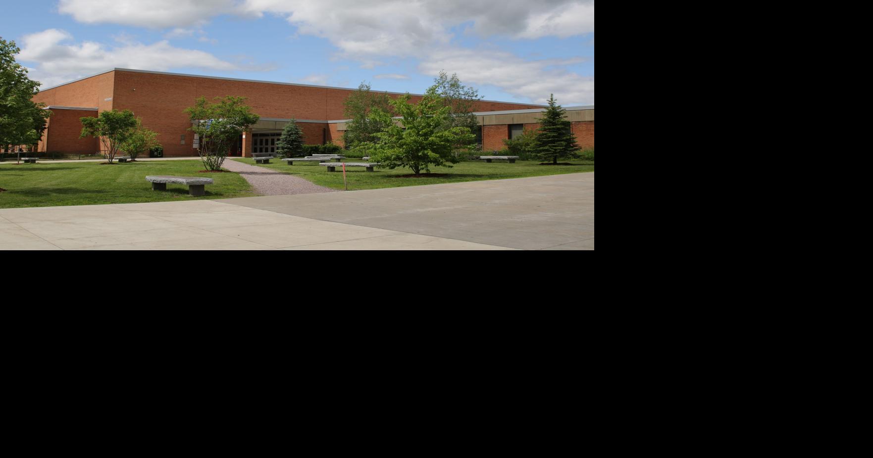 Jocelyn Dunn and Anna Pringle are finalists in Senator Sanders' essay ...