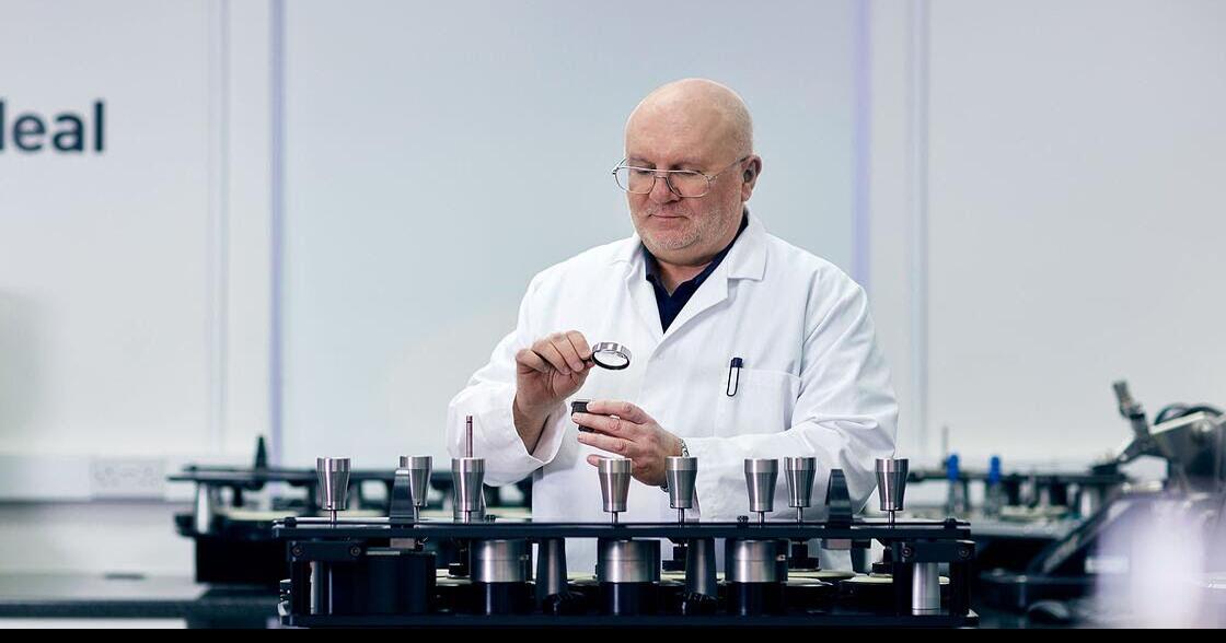 James Heal celebrates 80 years of the Martindale textile tester ...