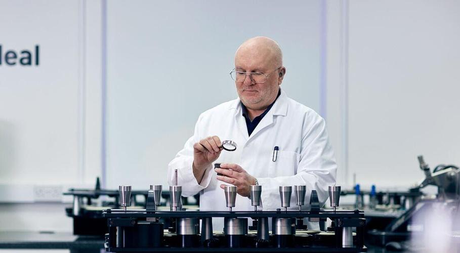 James Heal celebrates 80 years of the Martindale textile tester ...