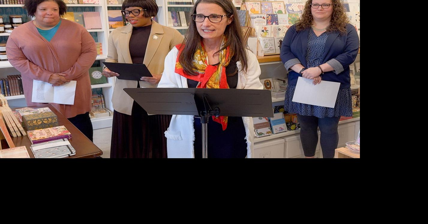 Virginia lawmakers urge Governor Glenn Youngkin to approve paid family ...