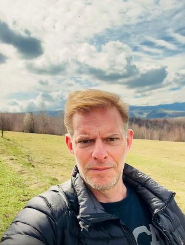 Motorcycle rider thanks helpful strangers | Positive Vibes ...