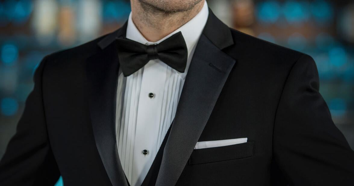 Jason Ladanye brings extraordinary card magic to The Birchmere ...