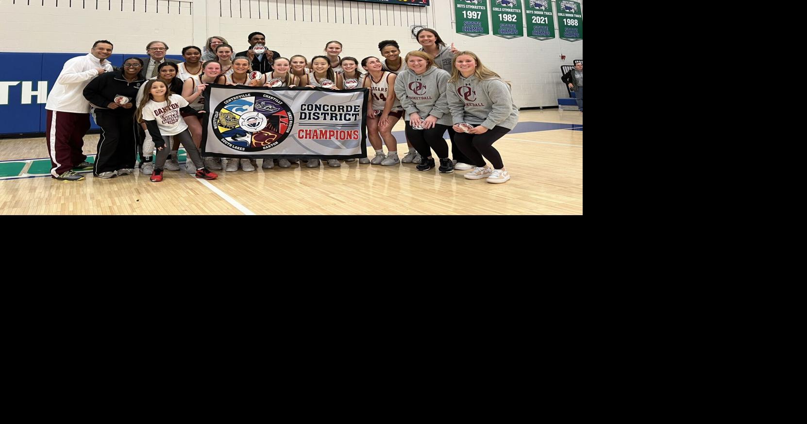 Oakton Girls Basketball captures districts | Sports | fairfaxtimes.com