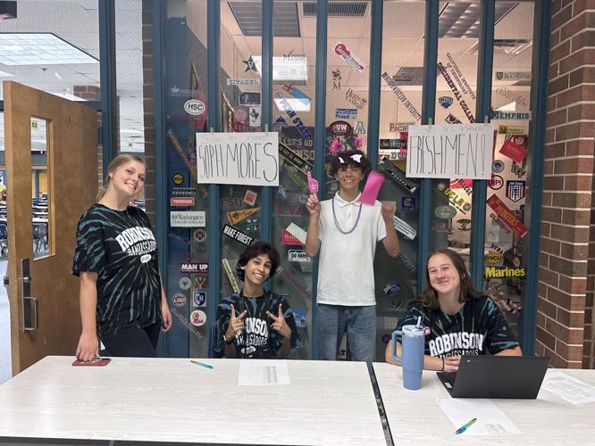 Welcoming new students | Articles | fairfaxtimes.com