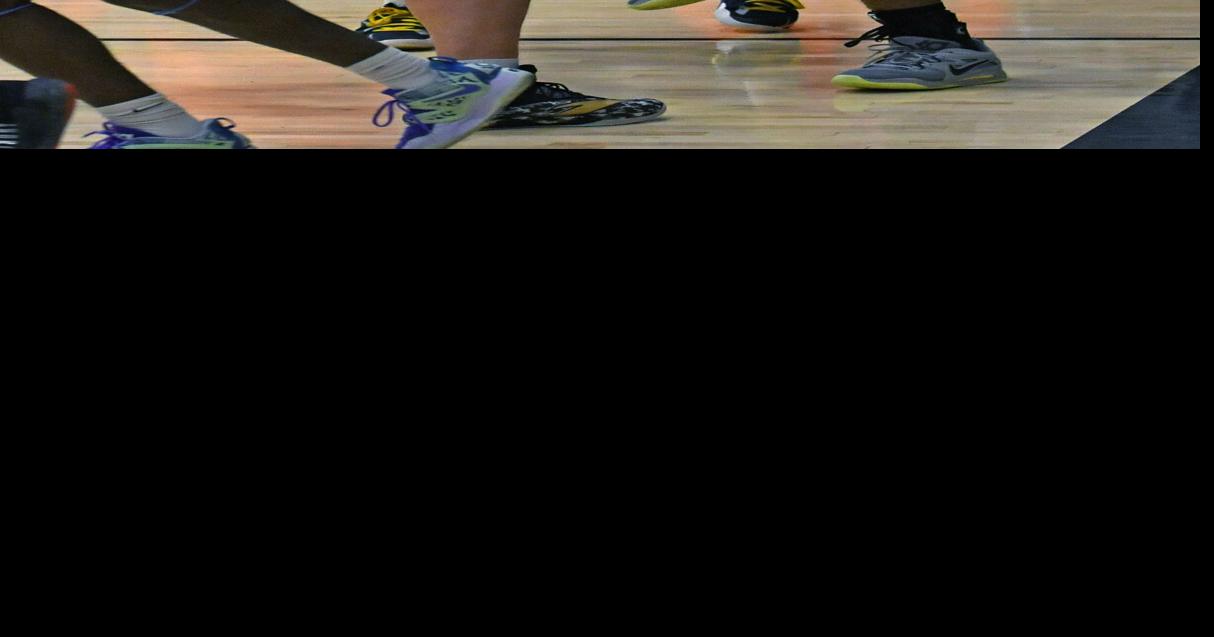 Hayfield Boy’s Basketball inching closer to second straight state title ...