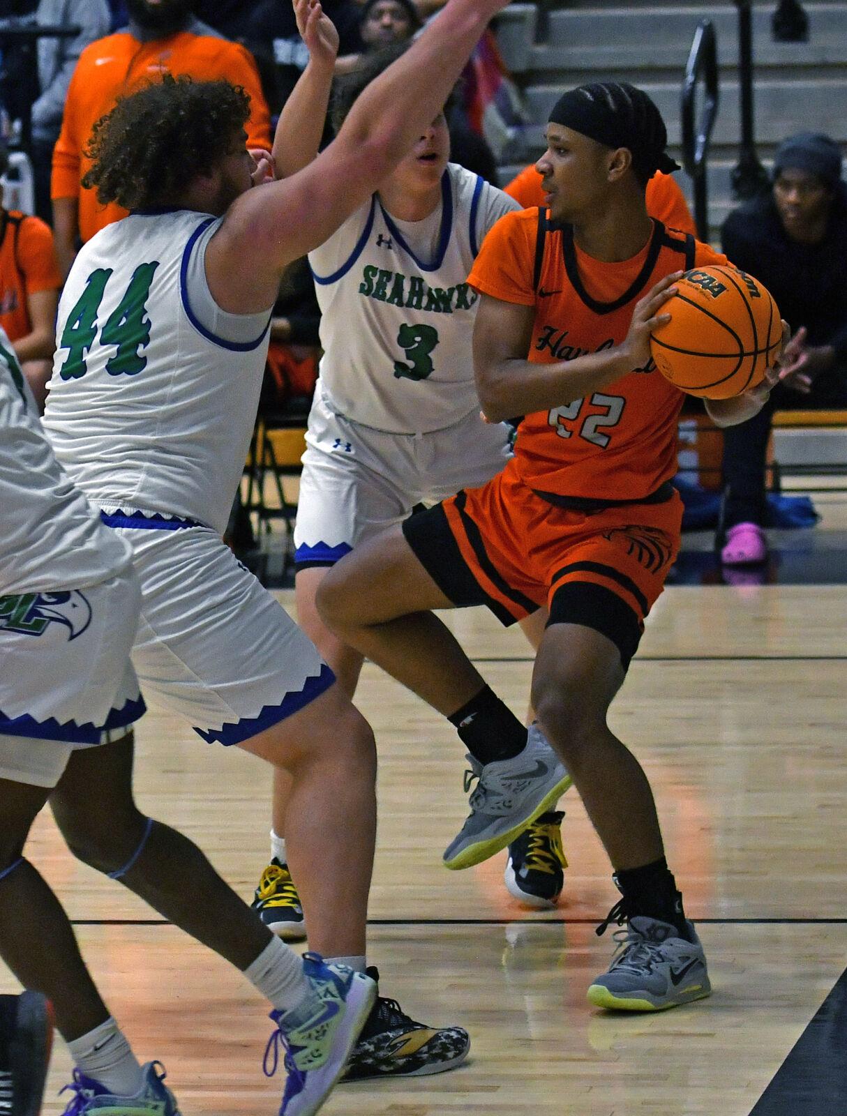 Hayfield Boy’s Basketball inching closer to second straight state title ...