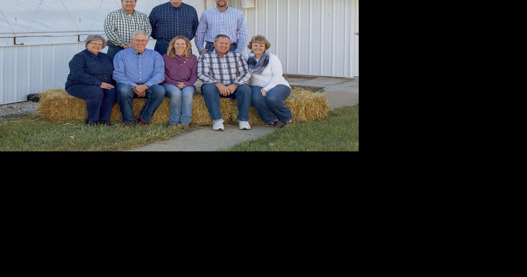 Cowsers receive IPPA Family of the Year award | | farmweeknow.com