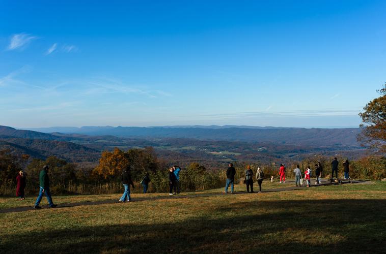 PHOTOS: Despite shutdown, visitors flock to Shenandoah this fall ...