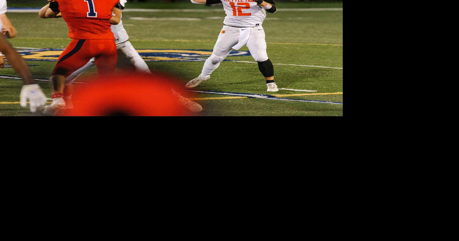 Lang sets passing marks as Kettle Run football prepares for Tuscarora ...