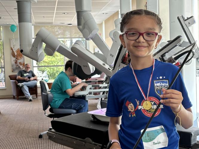 PHOTOS: Fauquier Health showcases da Vinci surgery robot at Community ...