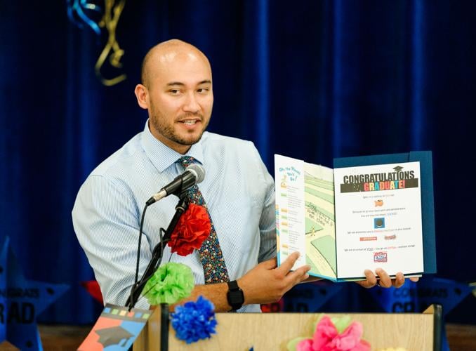 Southeastern Alternative School graduates 13 seniors | News | fauquier.com