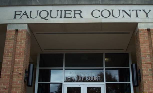 Sheriff's office: Convicted burglar shoves attorney in court | News ...