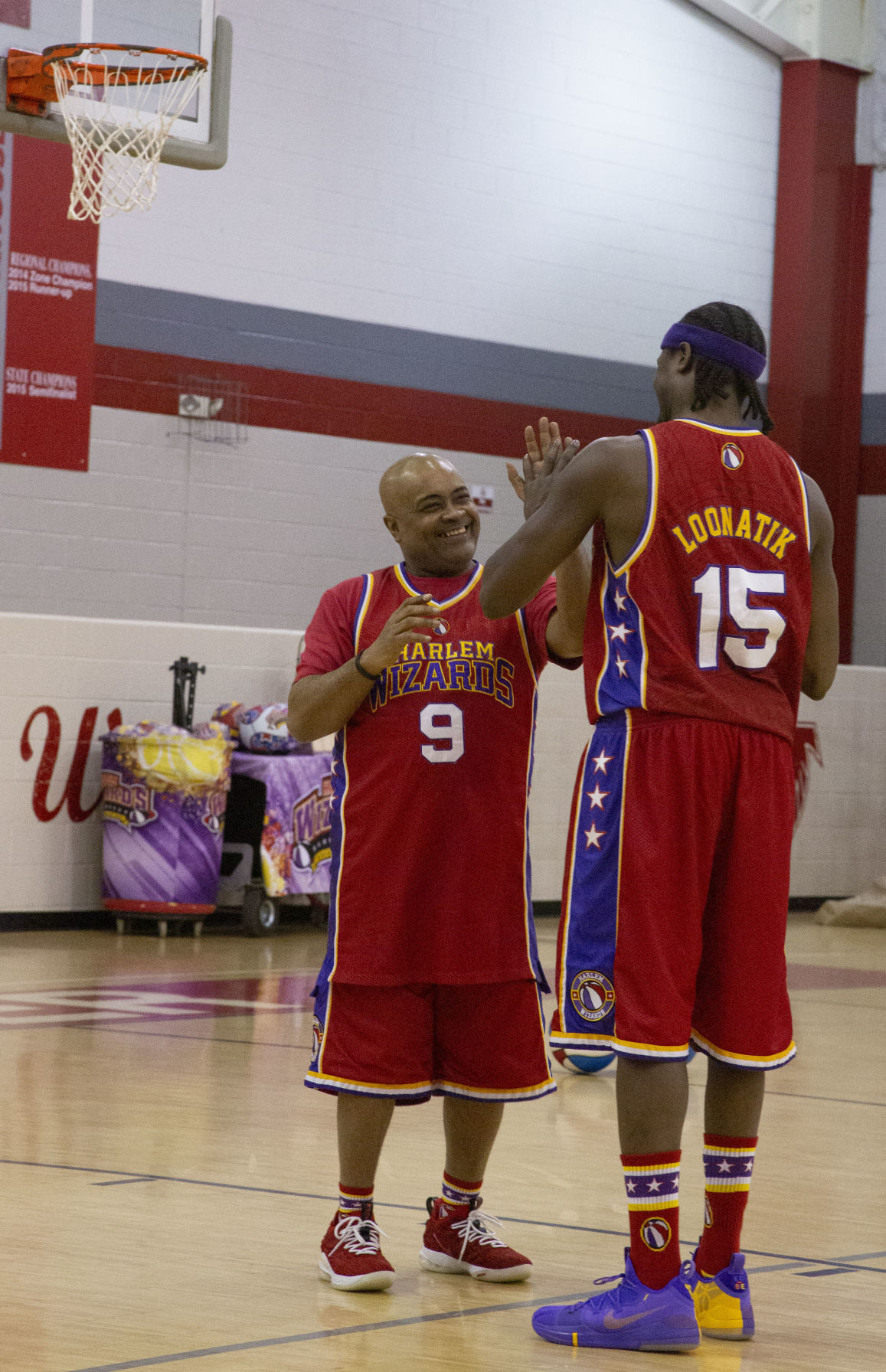 PHOTOS: Comedy basketball team performs at Head Start fundraiser ...