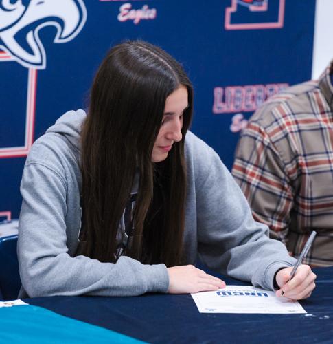 Liberty's Isabelle Cavins to run track at UNC Wilmington | Sports ...