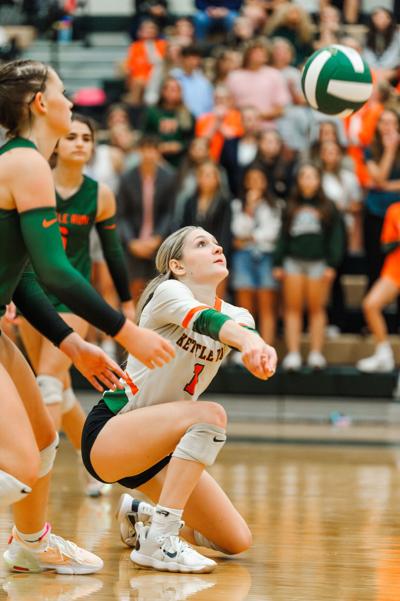 Kettle Run volleyball squad upsets Warren County | Sports | fauquier.com
