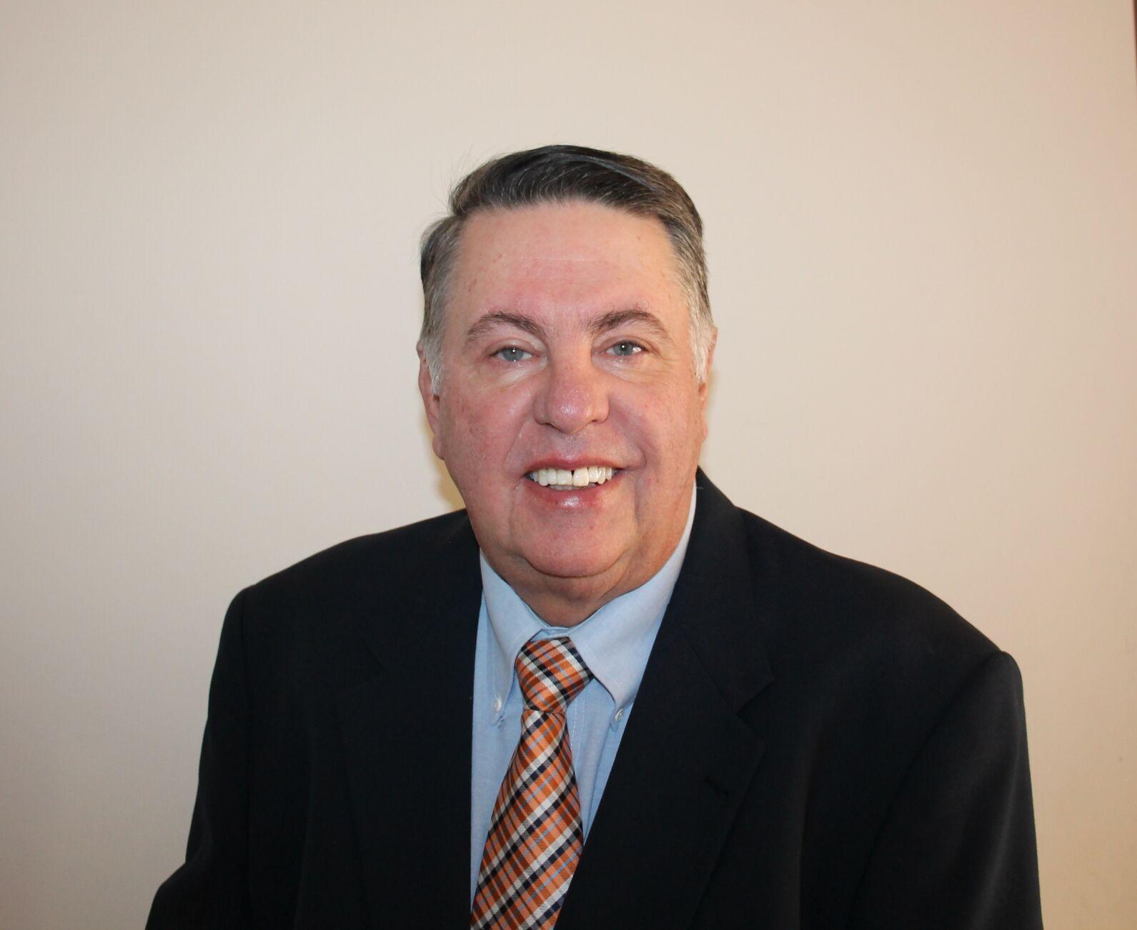 Longtime Liberty High athletic director Jerry Carter inducted into ...