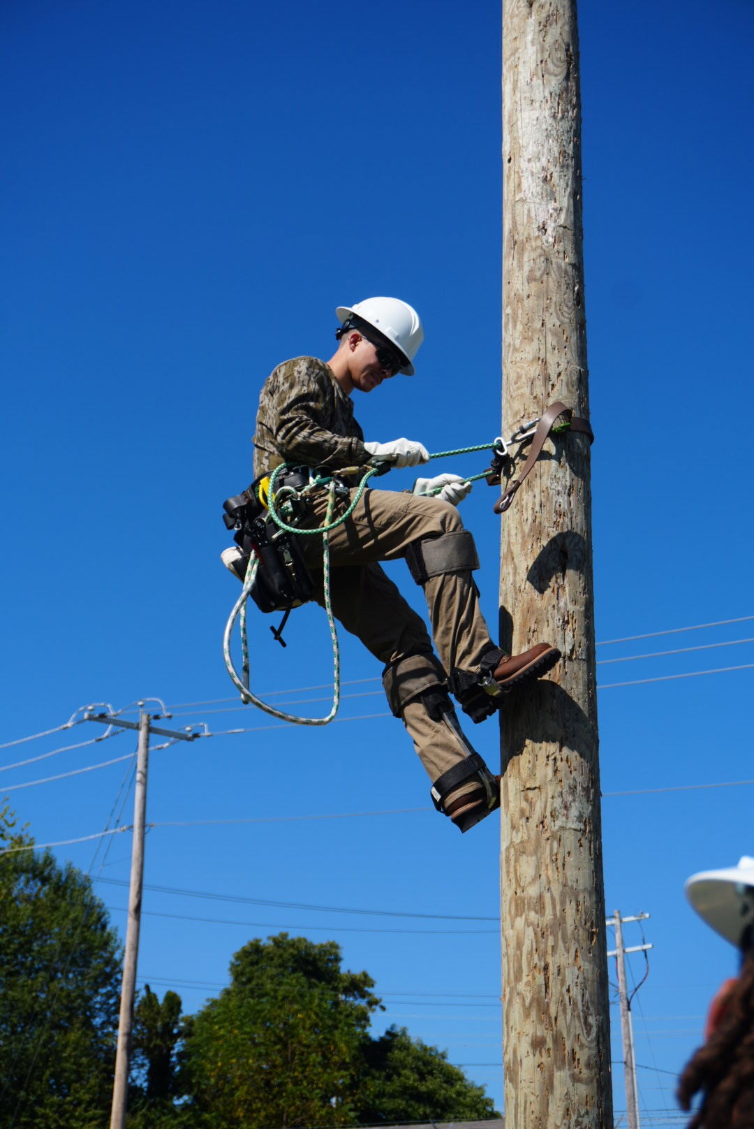 Laurel Ridge launches power line worker program | News | fauquier.com