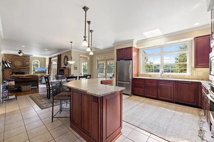 IN PHOTOS: 7203 Leeton Court | Real Estate | fauquiernow.com