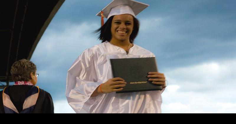 No fear: Alisha Hunter perseveres to graduate | Education | fauquiernow.com