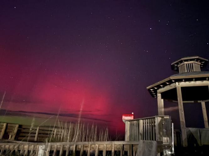 IN PHOTOS: Northern Lights put on magical show over Northern Va. and ...