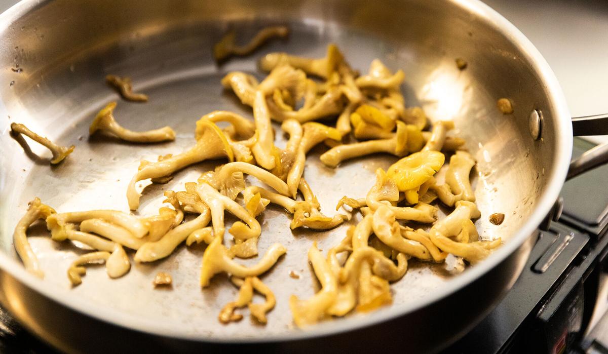 Figuring out fungi: Flavor guide for cooking with mushrooms | Fruits ...
