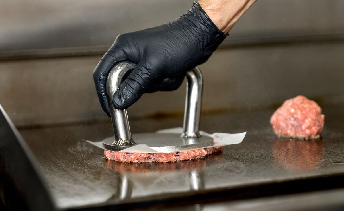 Smash Burgers | Dinner | feastandfield.net