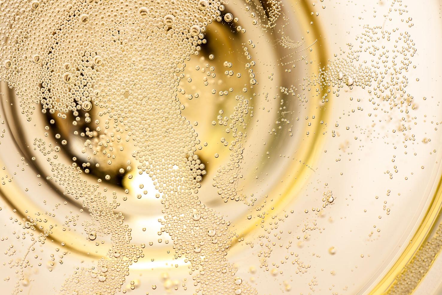 An instant celebration: Your guide to all types of bubbly | Beverages ...