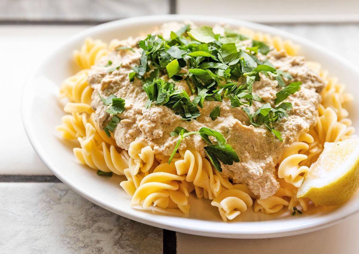Pasta with Mushroom-Sunflower Cream Sauce | Dinner | feastandfield.net