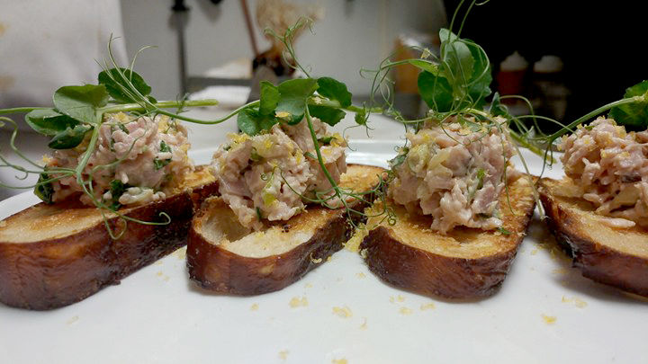 Spotlight: The Muddled Pig Gastropub Serves Swine-Filled Fare in Maplewood