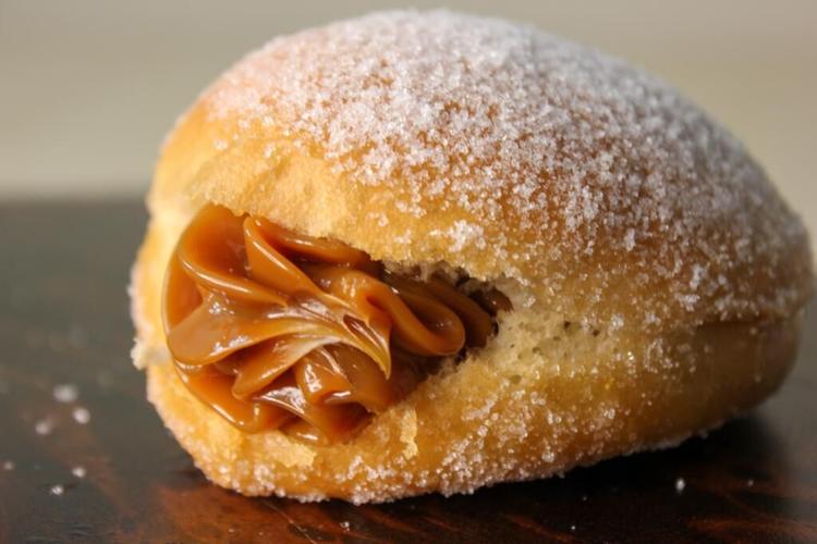 Pan Pa'Ti Venezuelan Bakery excels at traditional Venezuelan pastries ...