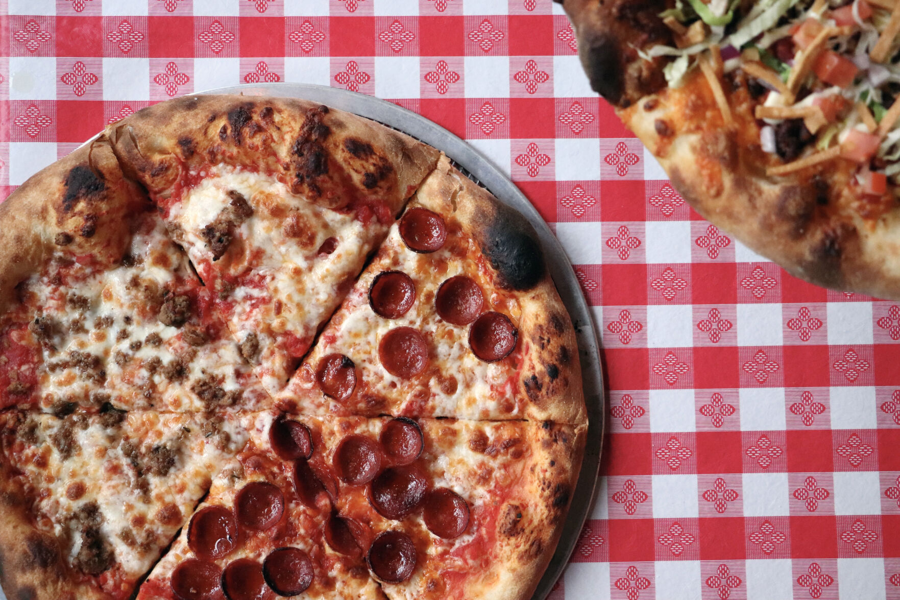 Side Project Pizza opens in Maplewood