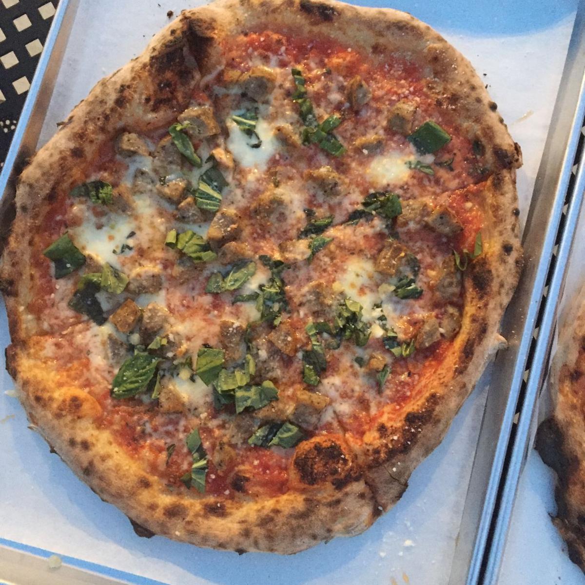 Melo's Pizzeria Pizza