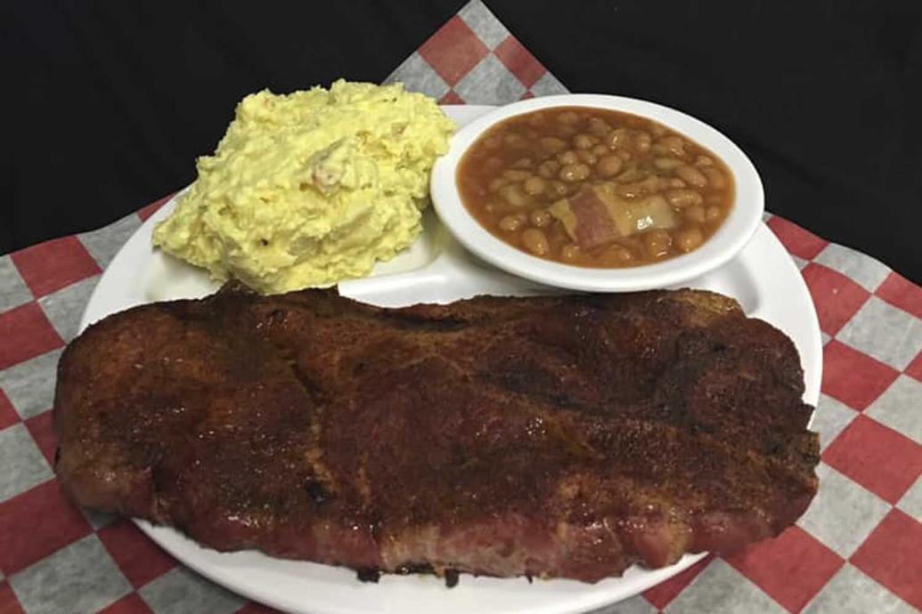Get a taste of smoky southern Illinois barbecue at these six restaurants