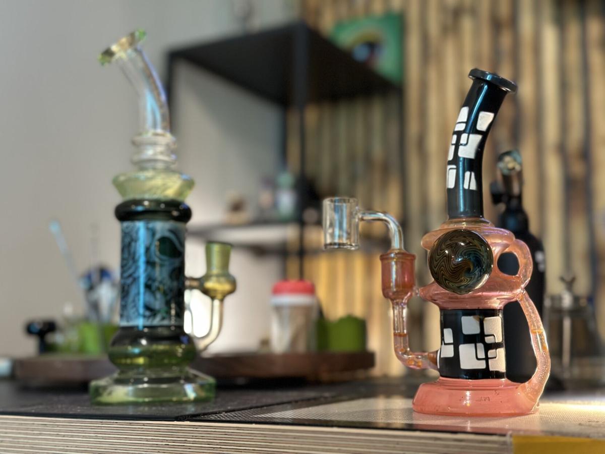 A look inside The Cola Lounge, St. Louis' first private cannabis lounge