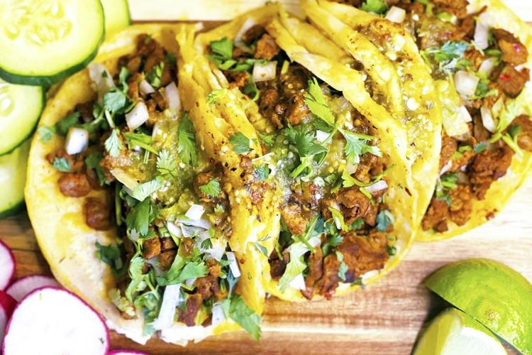 Takozz brings traditional Mexican street food to the Metro East