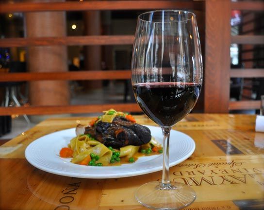 Bar Program - Wine: Robust Wine Bar