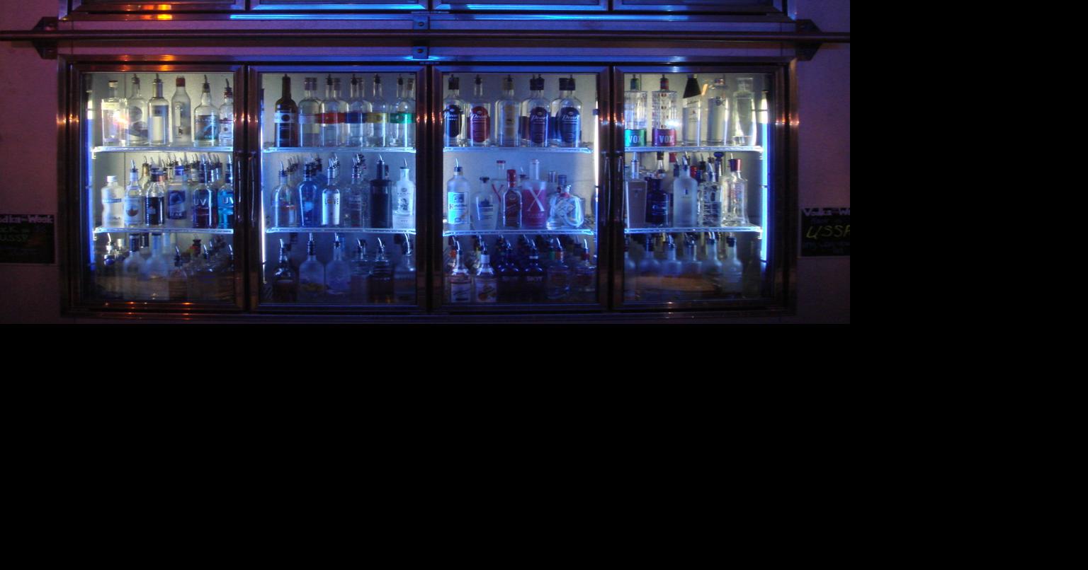 Sub Zero Vodka Bar Celebrates 10 Years with Drink Specials and Giveaways