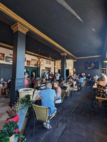 Night Fox bar opens in Waterloo, Illinois
