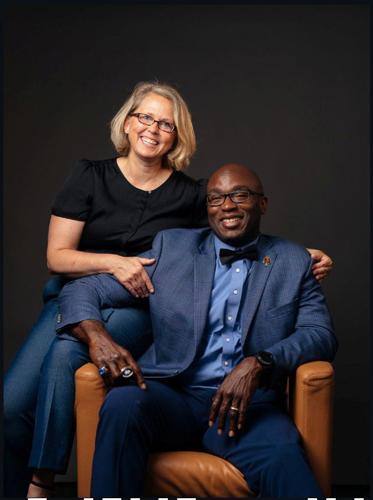 Kansas City Chiefs Players Past and Present Donate to Local Food ...