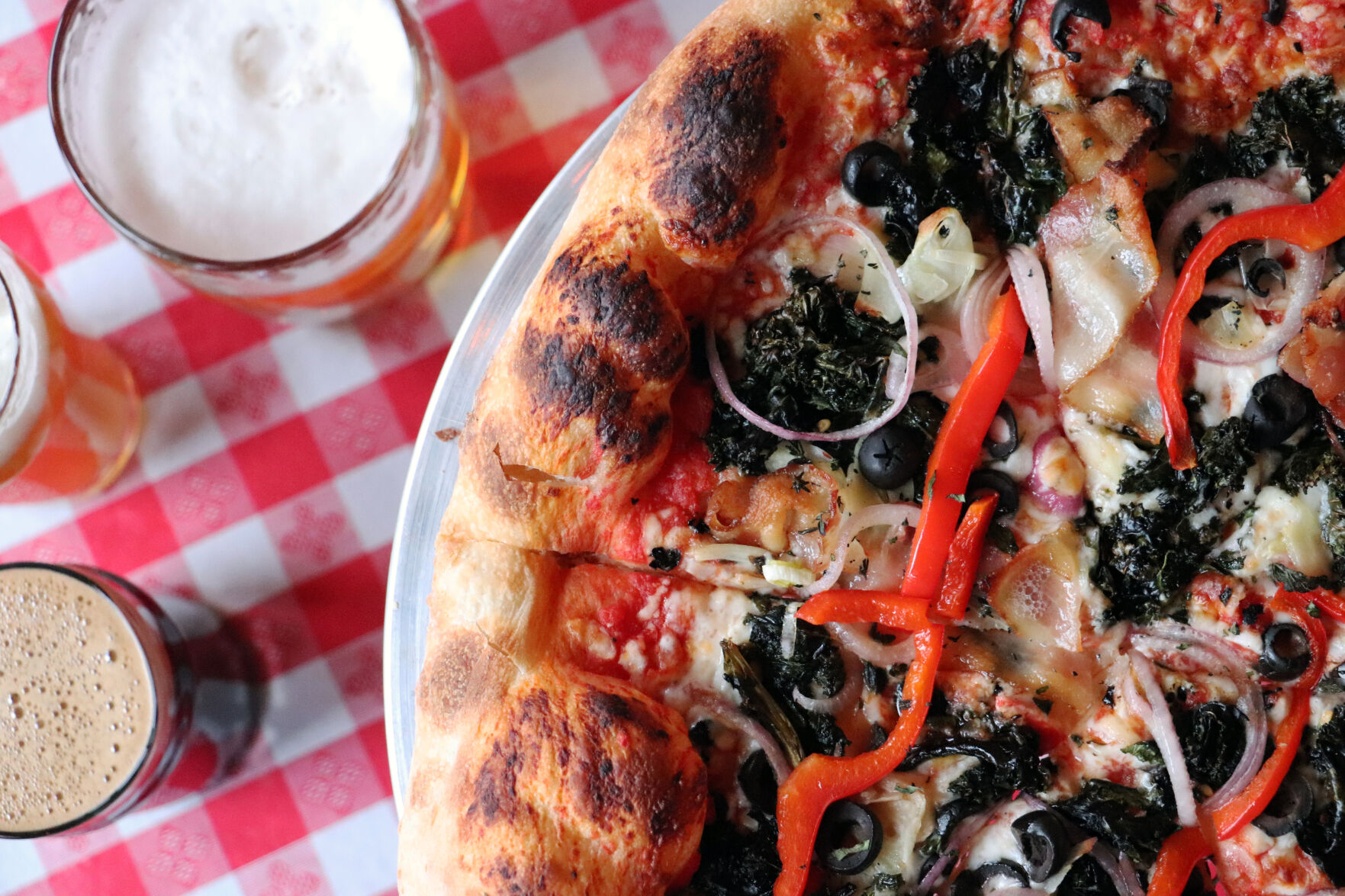 Side Project Pizza opens in Maplewood