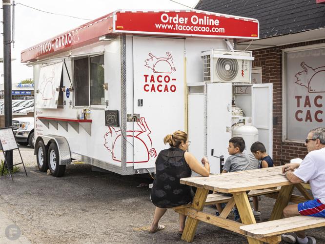 Taco Cacao, a new taqueria on wheels, offers birria, street tacos ...