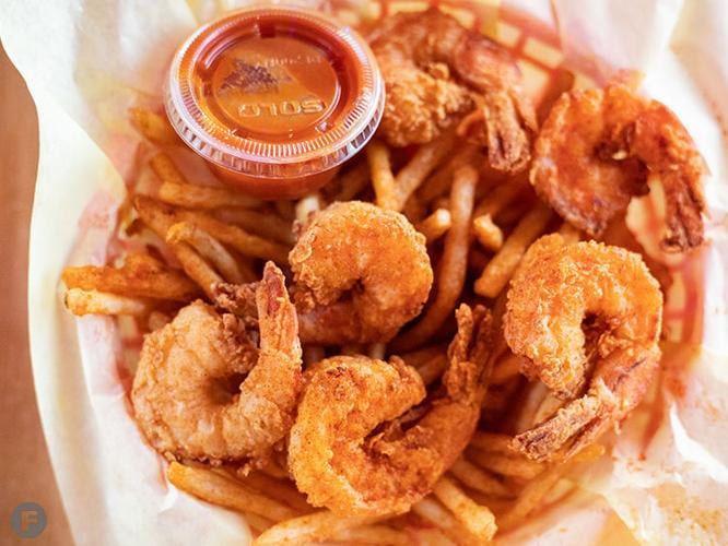The Kickin’ Crab Serves Cajun Seafood Boils and Appetizers in Olivette