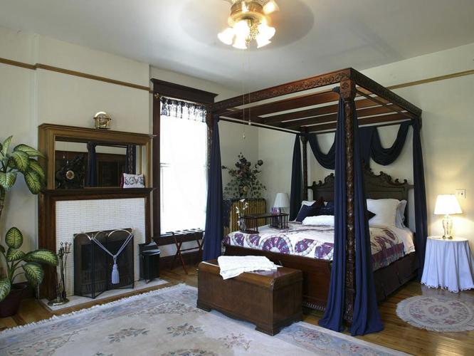 Get pampered at the Beall Mansion in Alton