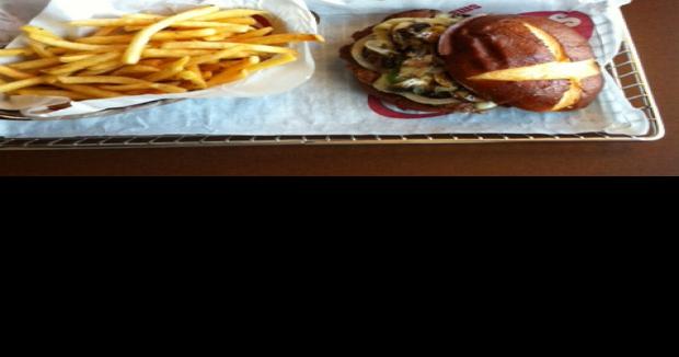 THE FEED: 2nd St. Louis-Area Smashburger to Open Nov. 16 in Chesterfield