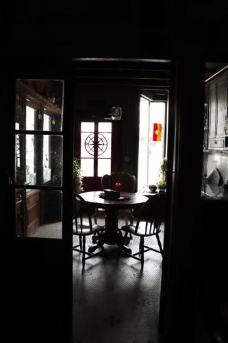 silhouette tarot room side.jpg