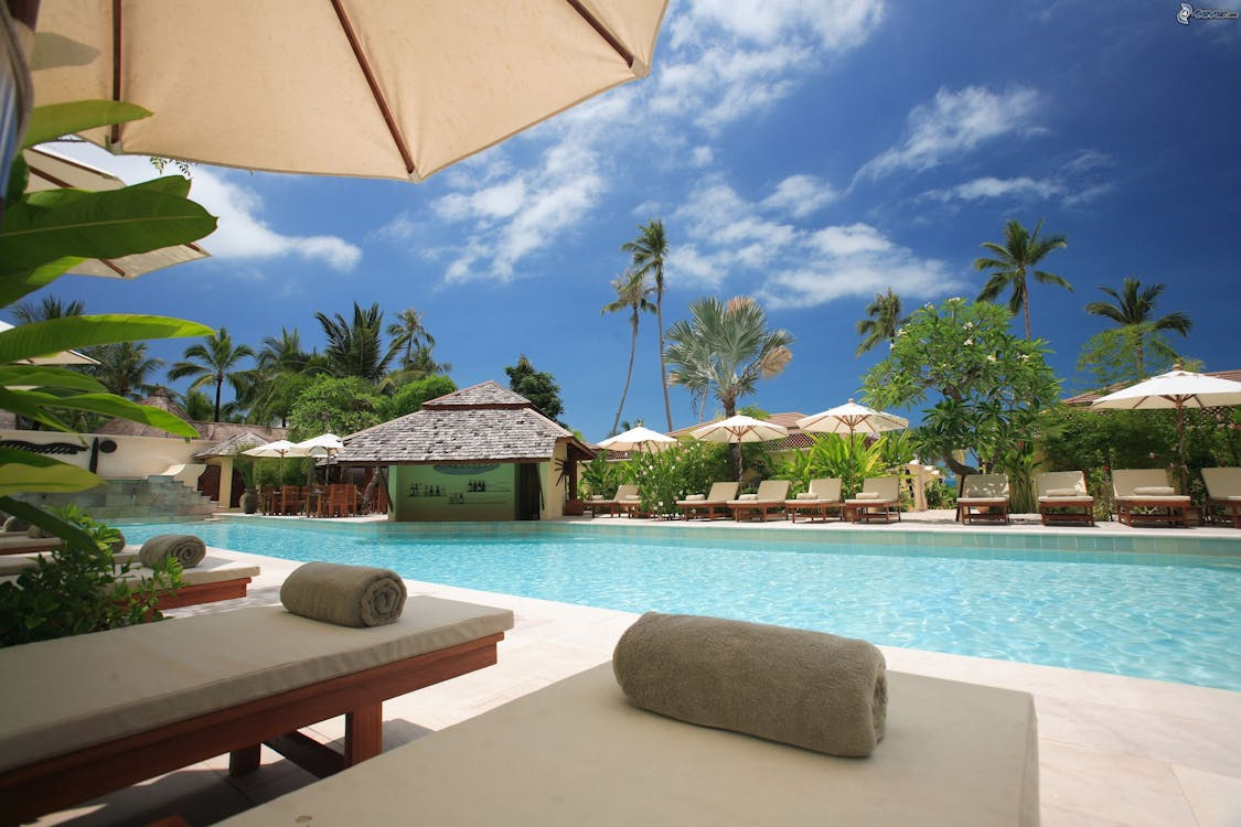 Planning a Milestone Celebration? Why a Luxury Beach Resort & Spa Is ...