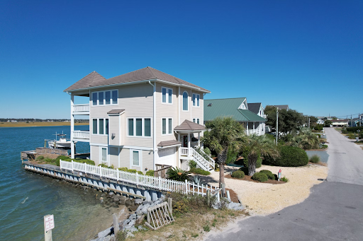 Transform Your Waterfront with Durable Floating Platforms | LifeStyle ...